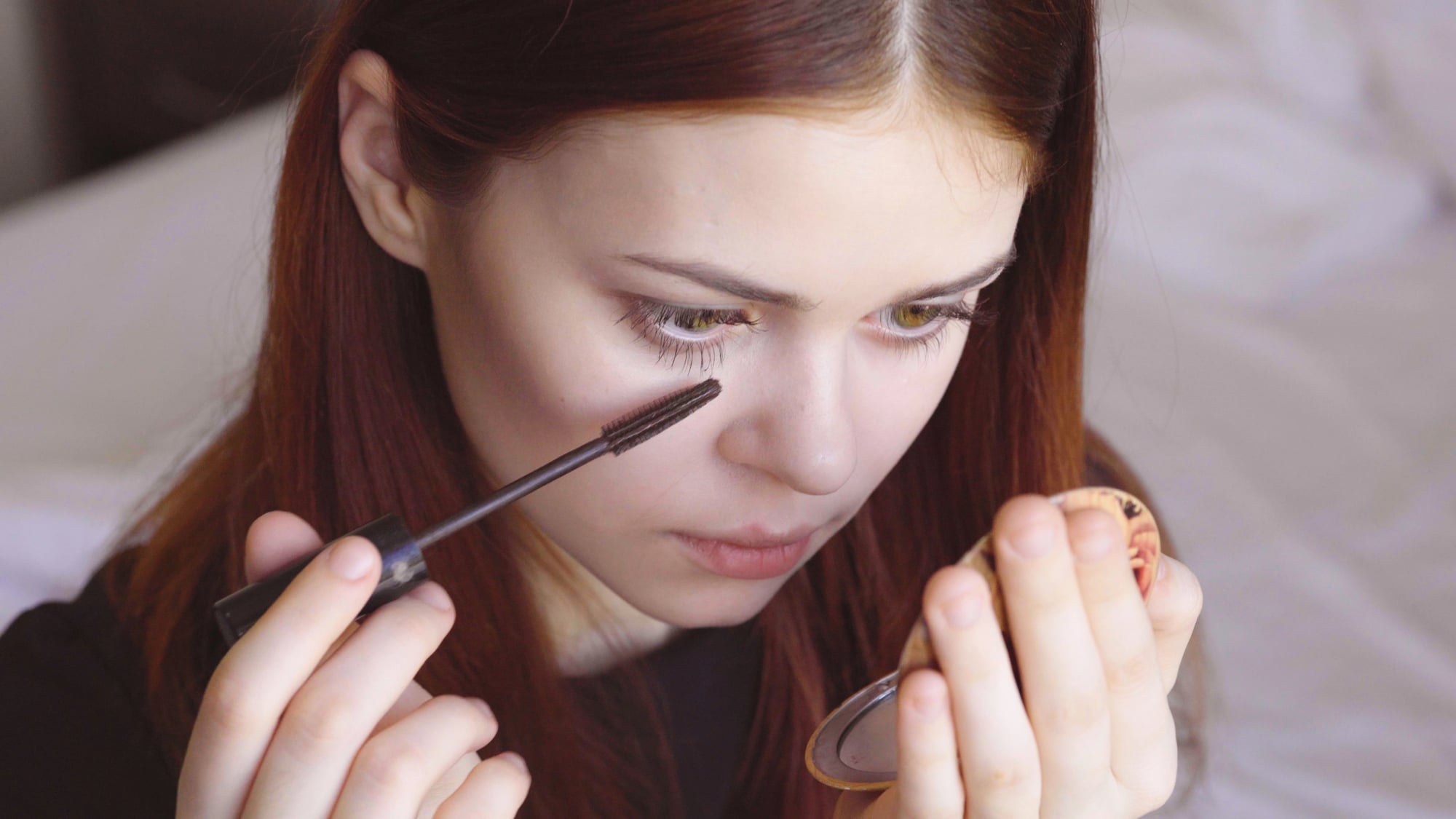 Why Do My Eyelashes Uncurl After Mascara? | Gemma Etc.